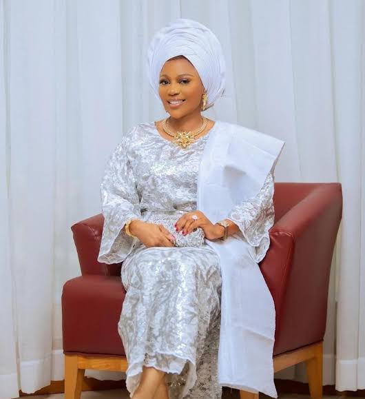 Ooni unveils Olori Akinmuda as sixth queen - First Daily News